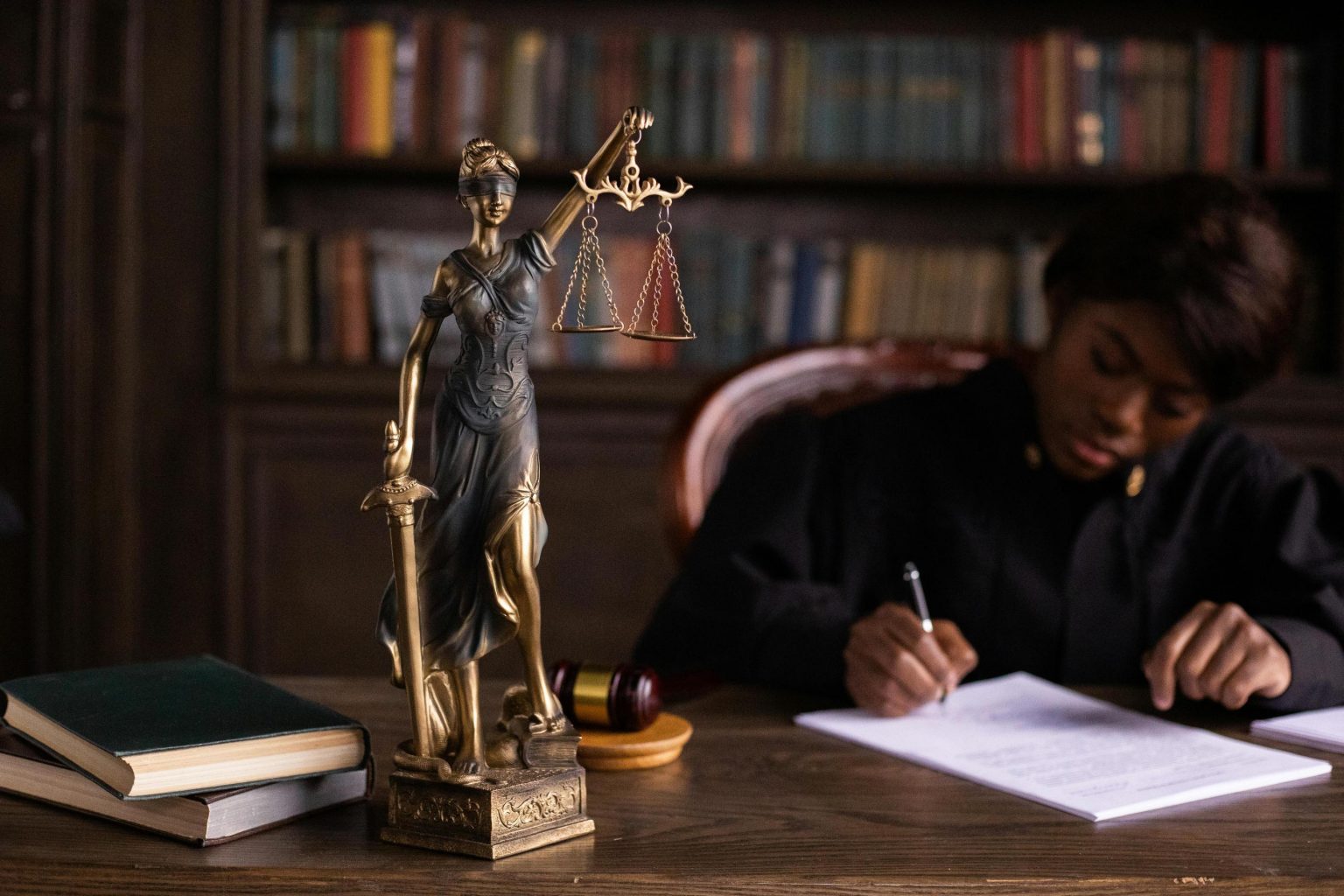 What Happens After a Warrant Is Issued | Legal Guide